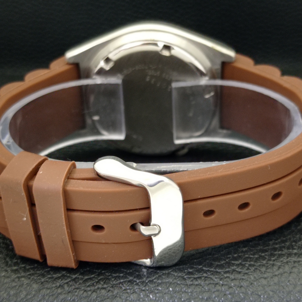 VINTAGE SEIKO 5 AUTOMATIC 7009A JAPAN MENS WHITE COLOR DIAL WATCH ...